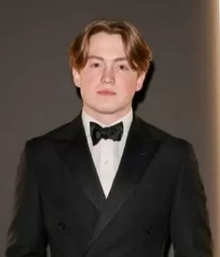 Kit Connor: Wiki, Bio, Age, Height, Family, Net Worth, Films, Girlfriend