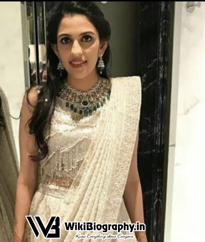Shloka Mehta: Wiki, Bio, Age, Height, Father, Siblings, Baby, Family