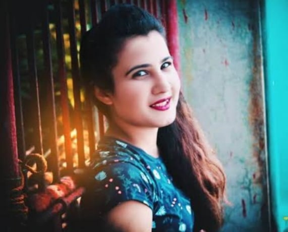 Anmol Khan: Wiki, Bio, Age, Height, Career, Family, Profession, Web ...