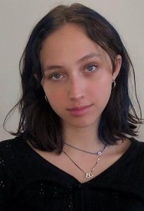 Elsie Richter: Wiki (Finn Wolfhard’s Girlfriend), Age, Bio, Height, Relationships, Family