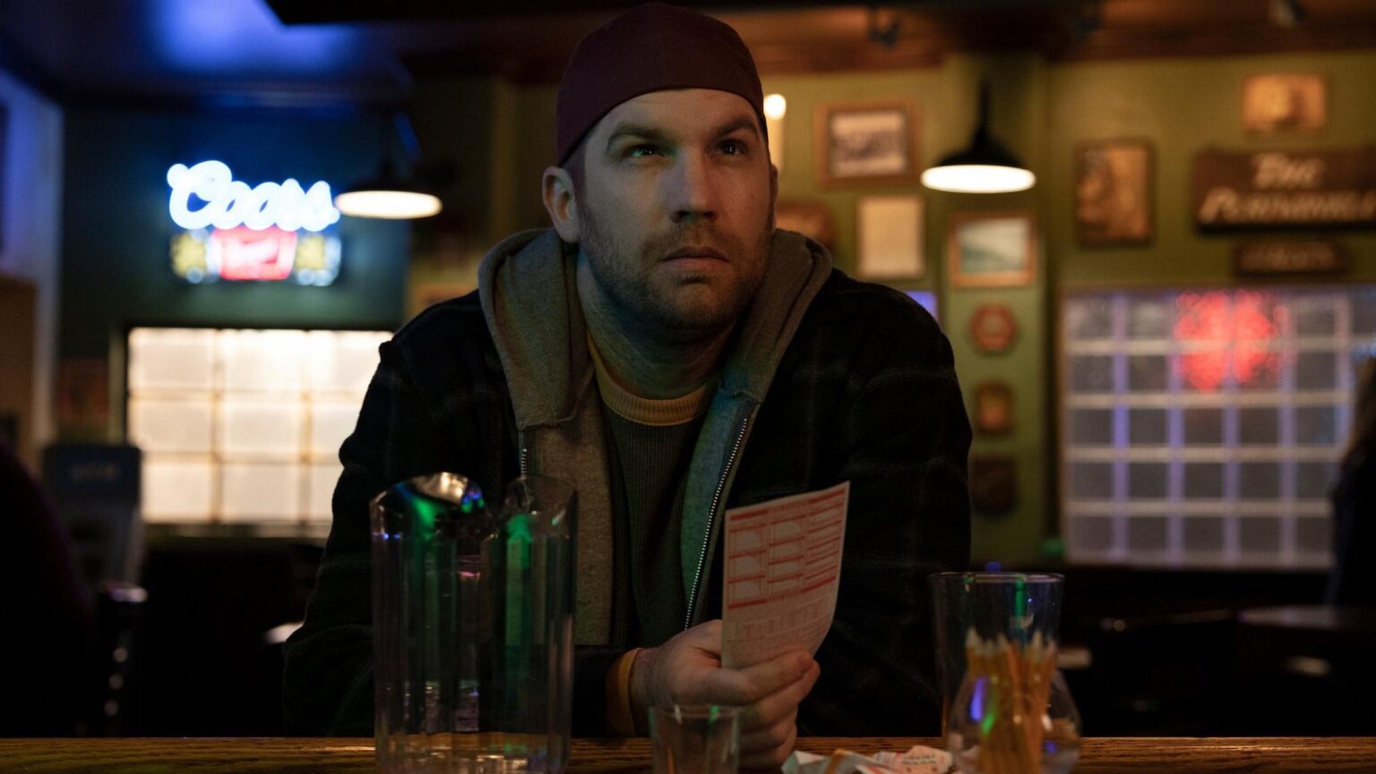 Alex Bonifer: Wiki (Kevin Can F Himself), Bio, Age, Height, Wife, Net Worth