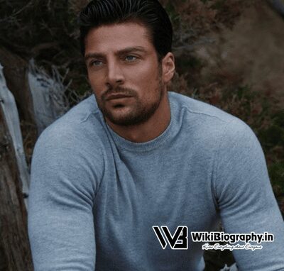 Simone Susinna: Wiki, Bio, Age, Wife, Family, Movies, Girlfriend, Brother