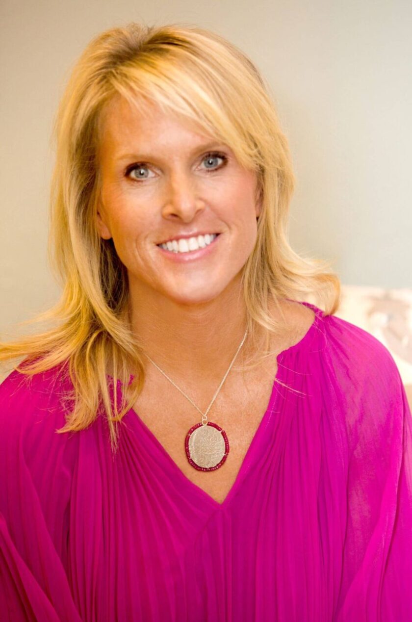 Elin Hilderbrand: Wiki, Bio, Age, Books, Family, Husband, Nationality