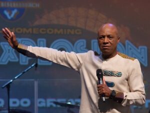 Bishop Mosa Sono: Wiki, Bio, Age, Wife, Family, Net Worth, Height ...