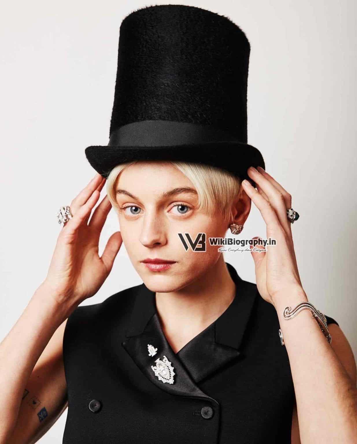 Emma Corrin: Wiki, Bio, Age, Movies, The Crown, Gender Neutral