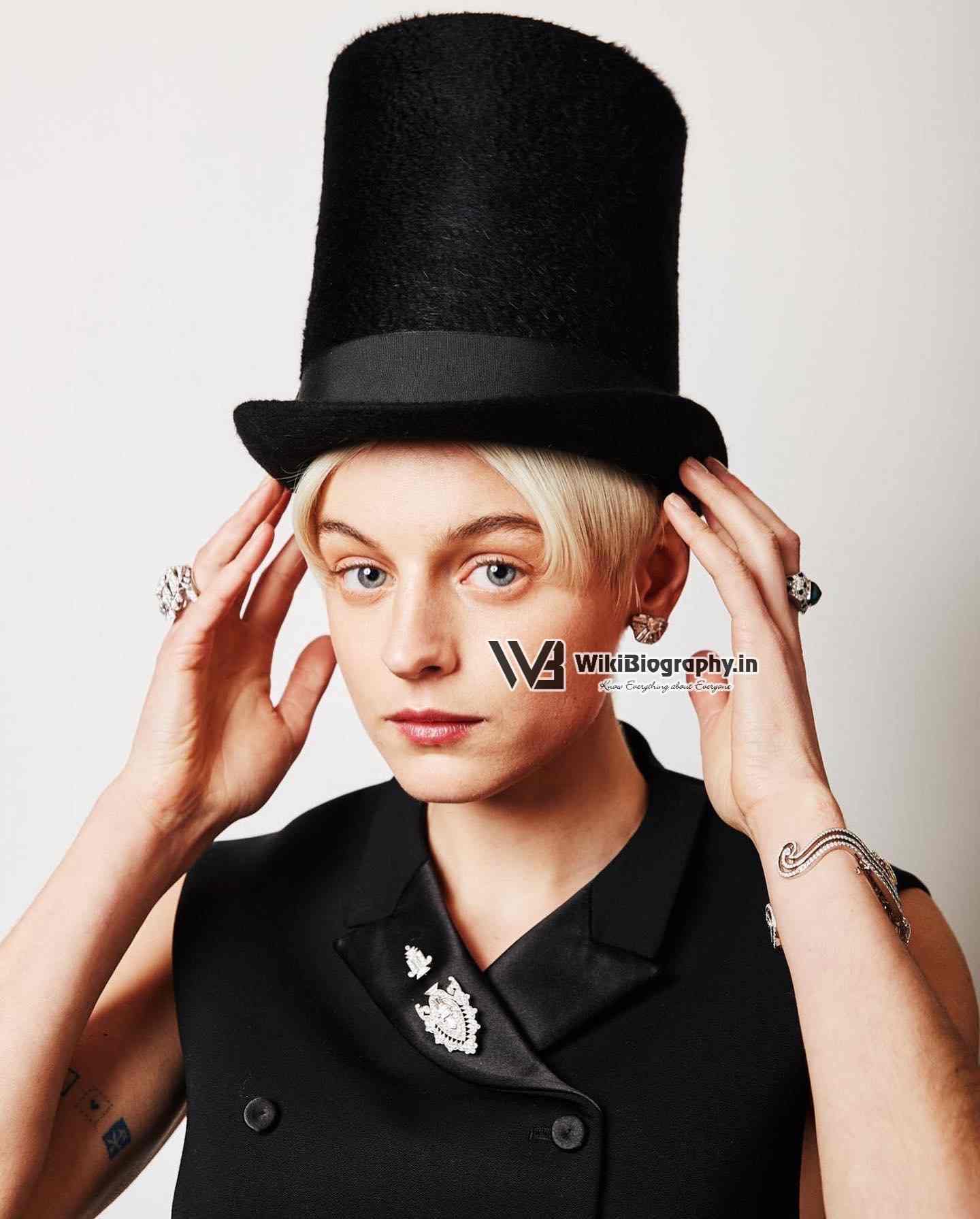 Emma Corrin: Wiki, Bio, Age, Movies, The Crown, Gender Neutral