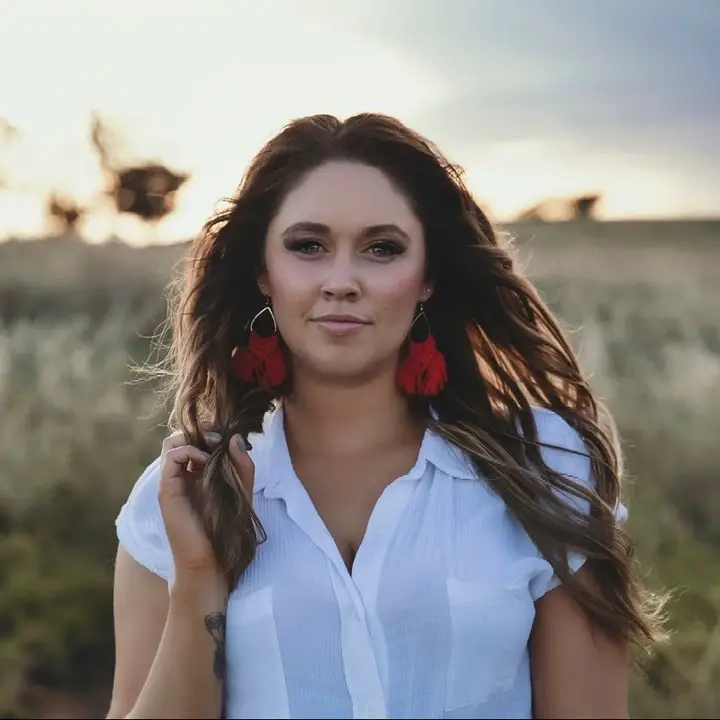 Jemma Beech: Wiki, Bio, Height, Age, Career, Family, Boyfriend, Songs