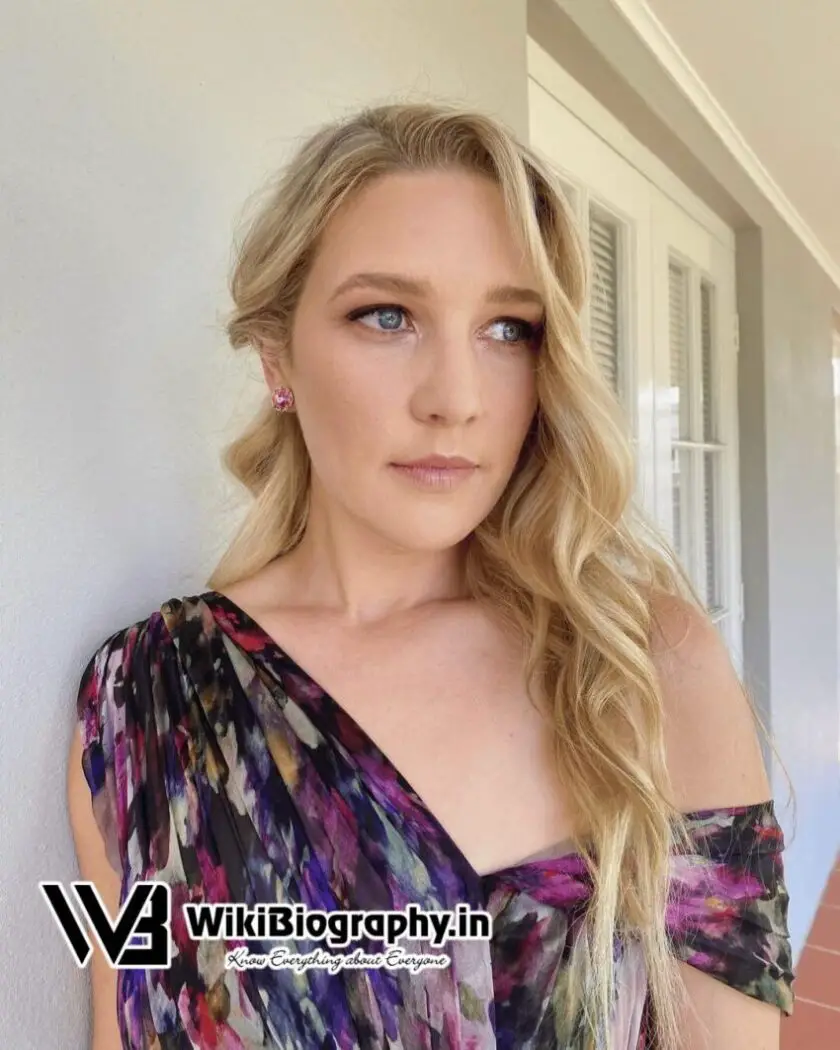 Sally Mundy (David Mundy's Wife): Wiki, Bio, Age, Husband, Artist