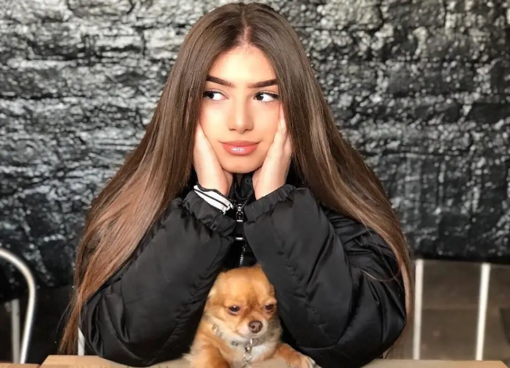 Mimi Keene: Wiki, Bio, Age, Family, Career, Boyfriend, Net Worth