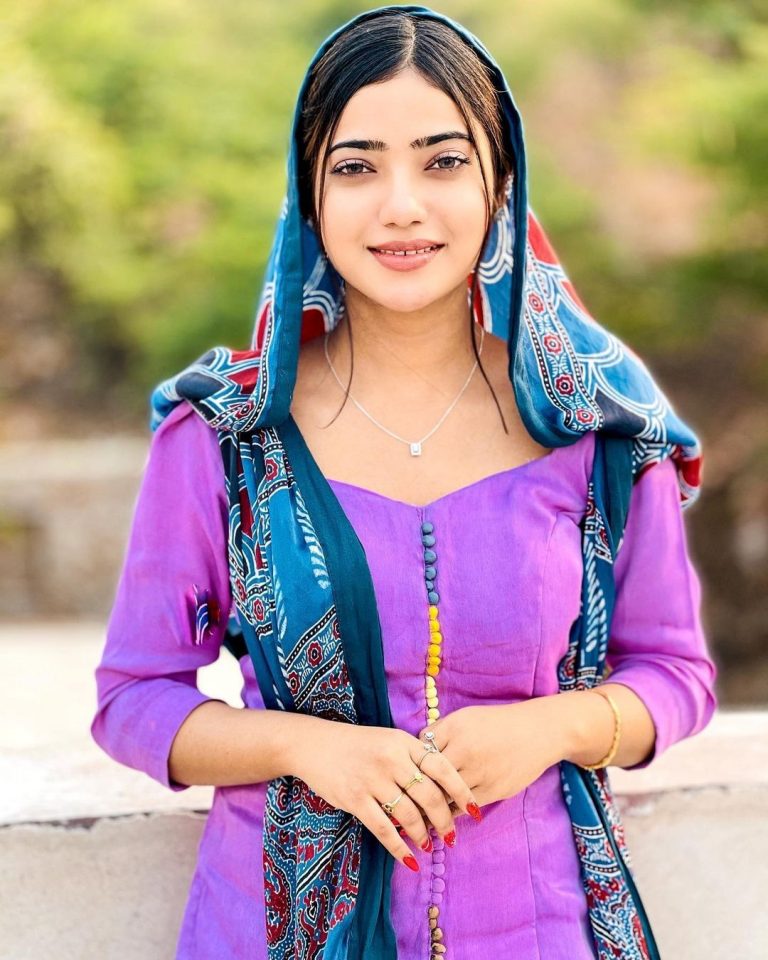 Muskan Sharma: Wiki, Bio, Height, Age, Family, Sister, Birthday, Net Worth