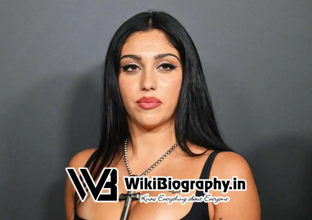 Lourdes Leon: Wiki, Bio, Age, Family, Boyfriend, Career, Net-Worth