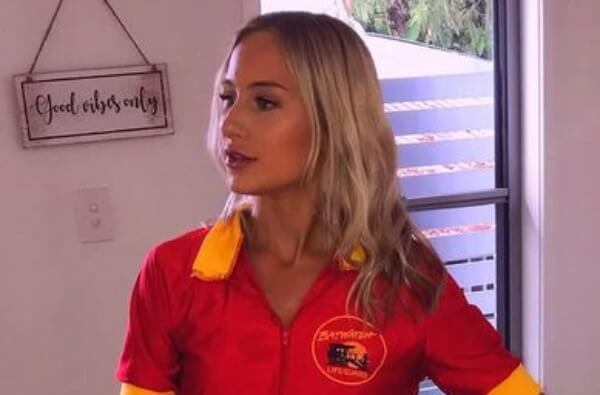 Zoe Clish: Wiki, Bio, Age, Career, Net Worth, Partner, Nationality