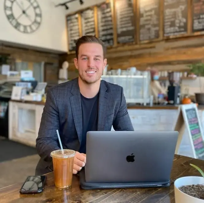 Riley King: Wiki (Carly Pearce's Boyfriend), Bio, Age, Career, Net Worth