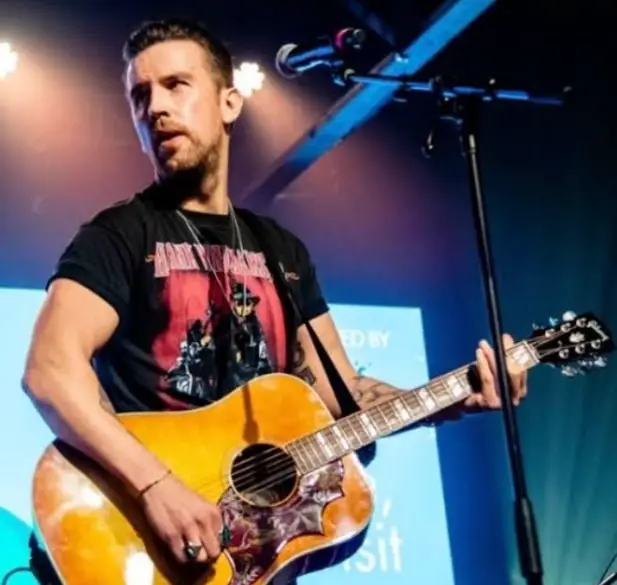 TJ Osborne: Wiki, Bio, Age, Height, Career, Parents, Boyfriend, Net Worth