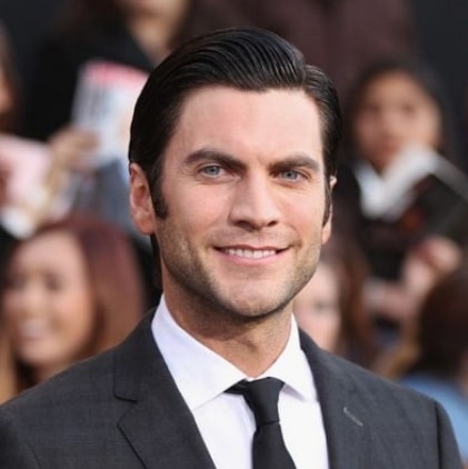 Jamie Dutton: Wiki, Bio, Age, Height, Career, Parents, Wife, Net Worth