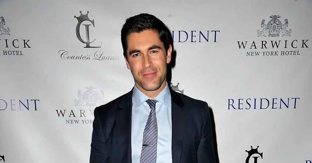 Rob Schmitt: Wiki, Bio, Age, Height, Wife, Family, Married, Net Worth