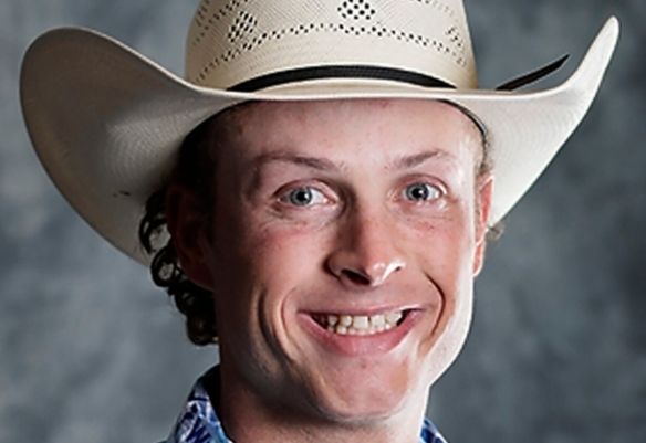 Josh Frost: Wiki, Bio, Age, Height, Career, Family, Wife, Net Worth