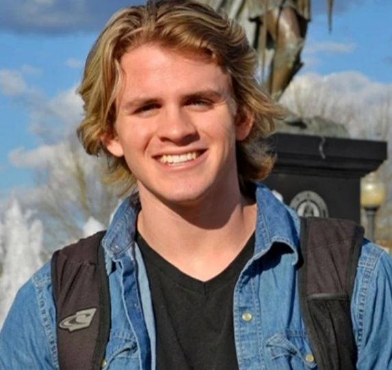 Cole LaBrant: Wiki, Bio, Age, Height, Career, Family, Wife, Kids, Net Worth