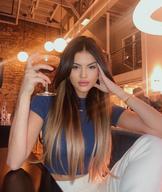 Holly Scarfone: Wiki, Bio, Age, Height, Parents, Boyfriend, Net Worth