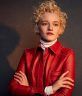 Julia Garner: Wiki, Bio, Age, Career, Height, Husband, Facts, Net Worth