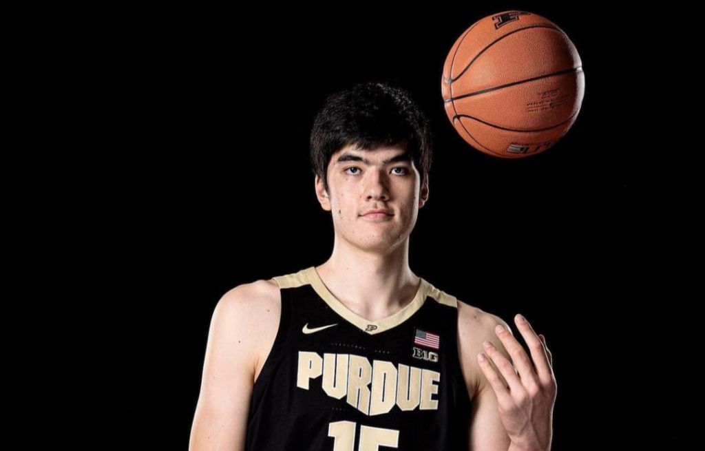 Zach Edey: Wiki, Bio, Age, Height, Parents, Career, Girlfriend, Net Worth