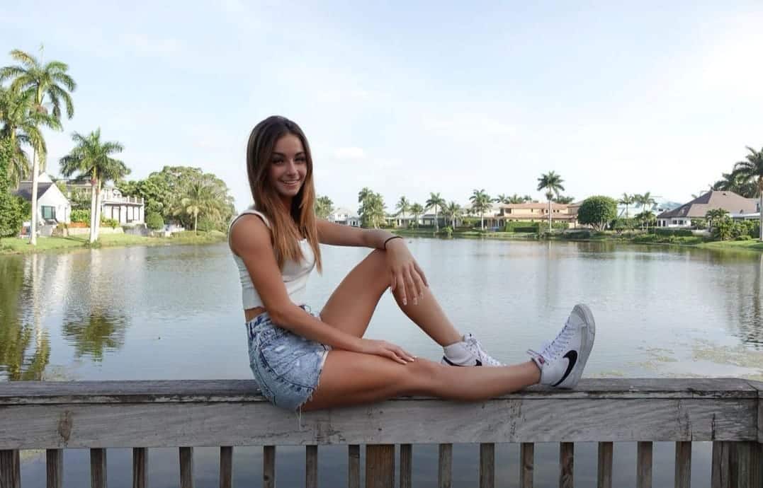 Ava Majury: Wiki, Bio, Age, Family, Height, Father, Controversy, Boyfriend
