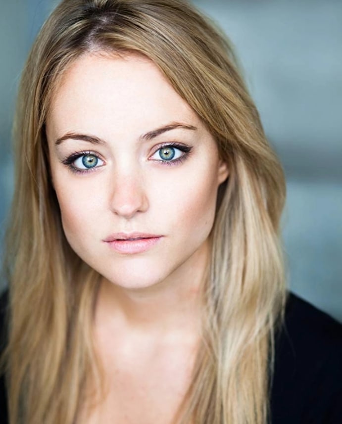Christina Wolfe: Wiki, Bio, Age, Height, Family, Boyfriend, Net Worth