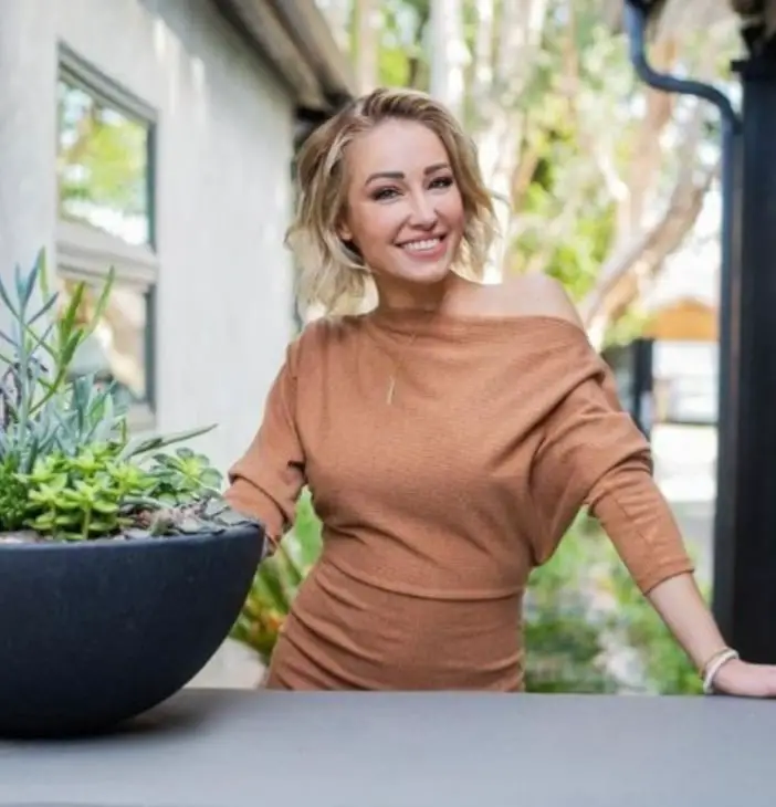 Mary Fitzgerald: Wiki (Selling Sunset), Bio, Age, Height, Husband, Net ...