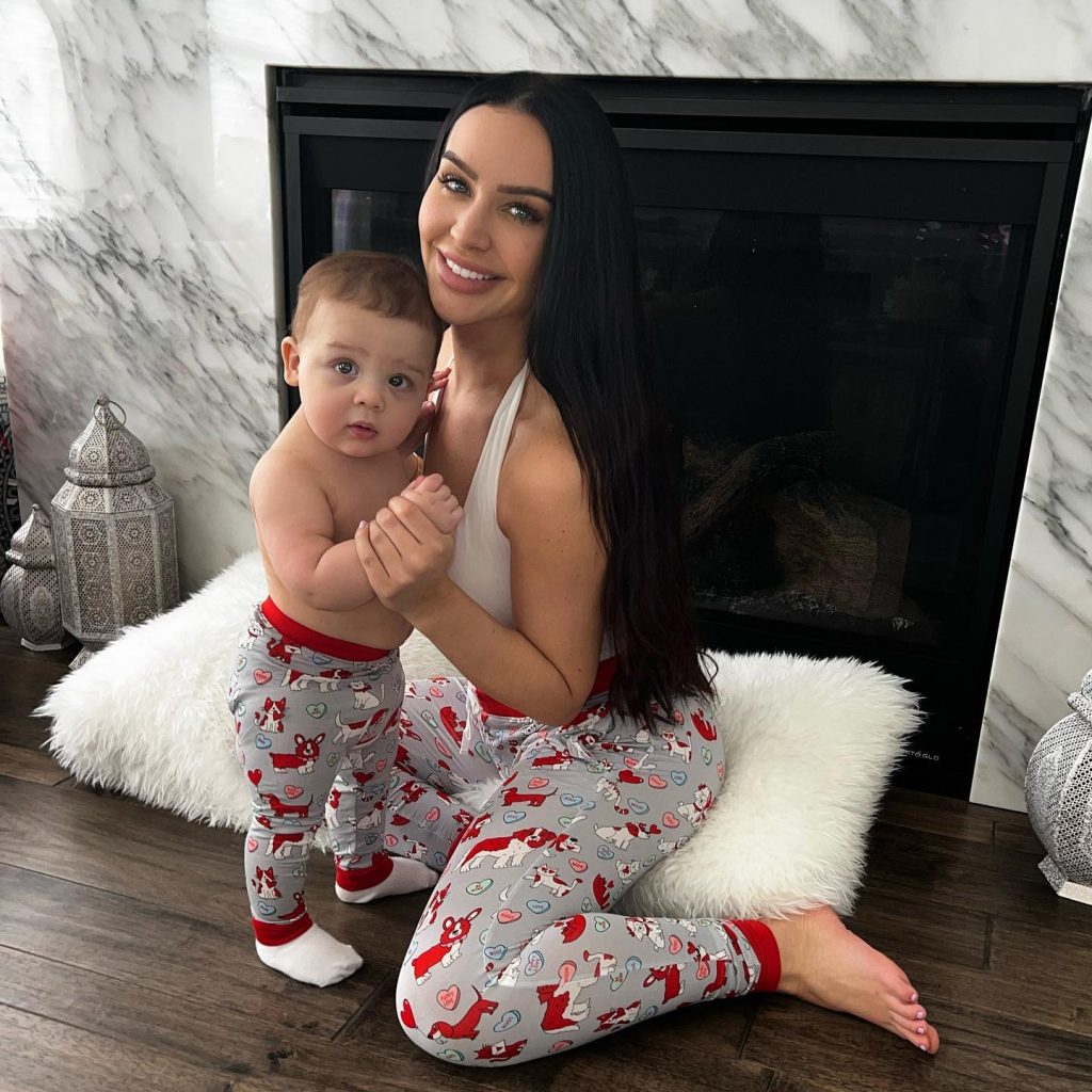 Carli Bybel: Wiki, Bio, Age, Height, Parents, Husband, Baby, Net Worth