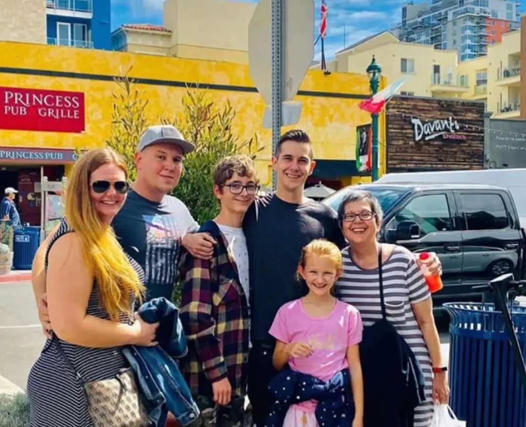 Carlos Anthony: Wiki, Bio, Age, Chef, Wife, Children, Breakup, Net Worth