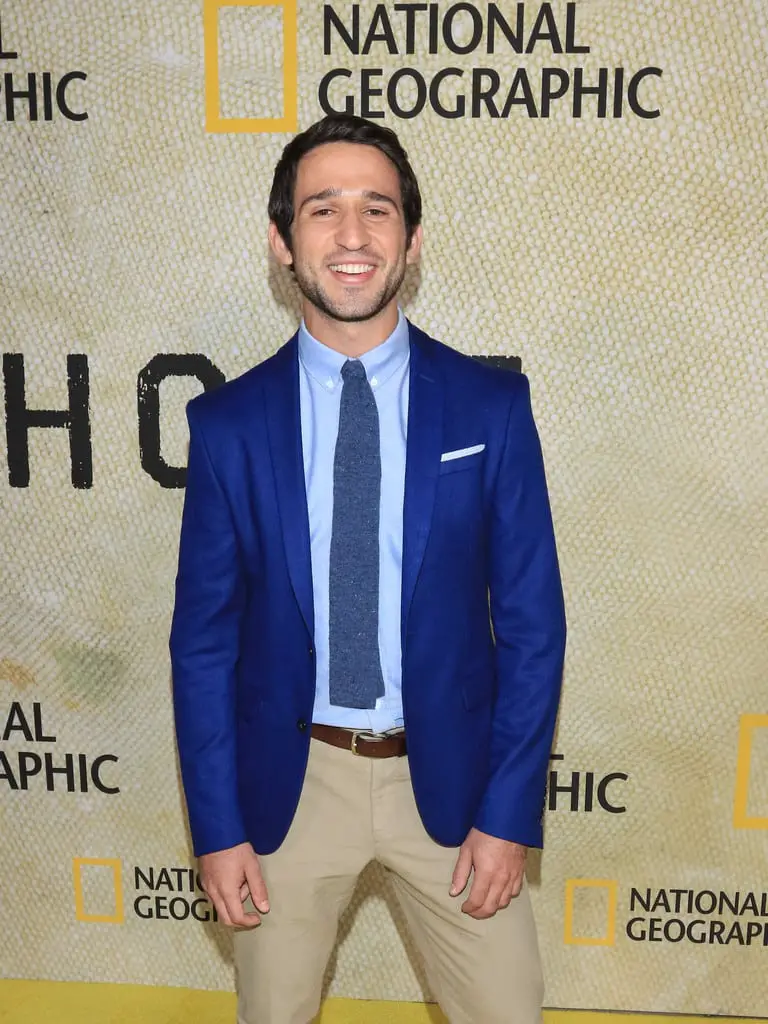 Darius Homayoun: Wiki, Bio, Age, Girlfriend, Height, Ethnicity, Net Worth