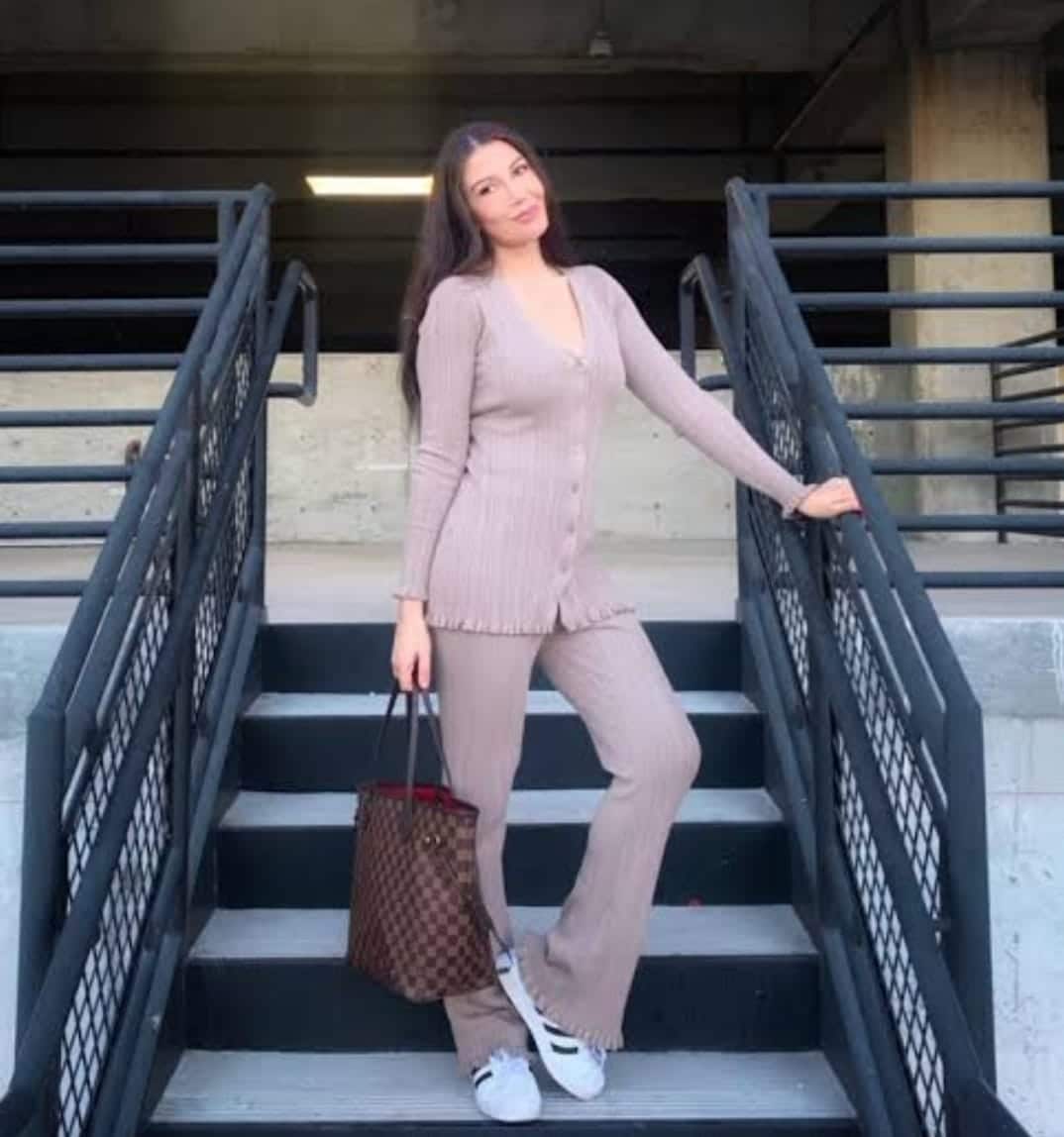 Lorry Hill: Wiki, Bio, Age, Husband, Height, Plastic Surgery, YouTube, Kids