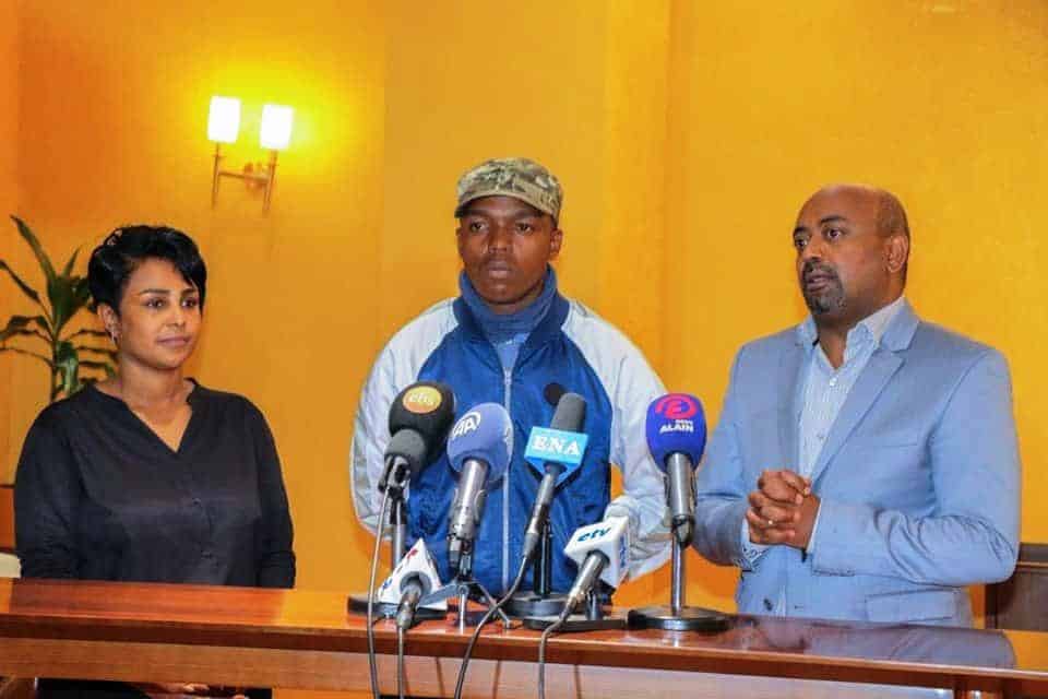Nhlanhla Lux: Wiki, Bio, Age, Family, Wife, Cars, Contact, Parents, Net ...