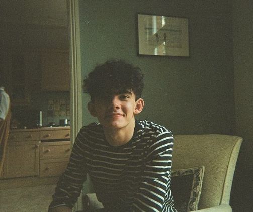 Joe Locke: Wiki, Bio, Age, Height, Sexuality, Career, Partner, Family ...