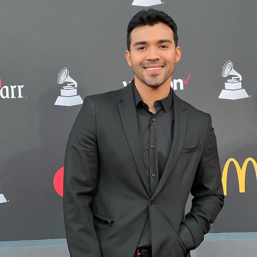 Gussy Lau: Wiki (Angela Aguilar's Boyfriend), Bio, Age, Height, Parents ...