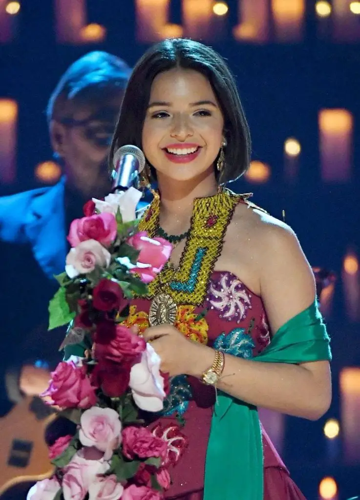 Angela Aguilar: Wiki, Bio, Age, Height, Parents, Songs, Boyfriend, Net ...