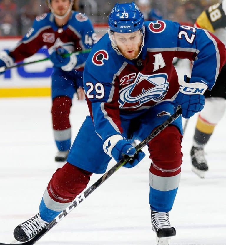 Nathan MacKinnon: Wiki, Bio, Age, Height, Girlfriend, Parents, Net Worth