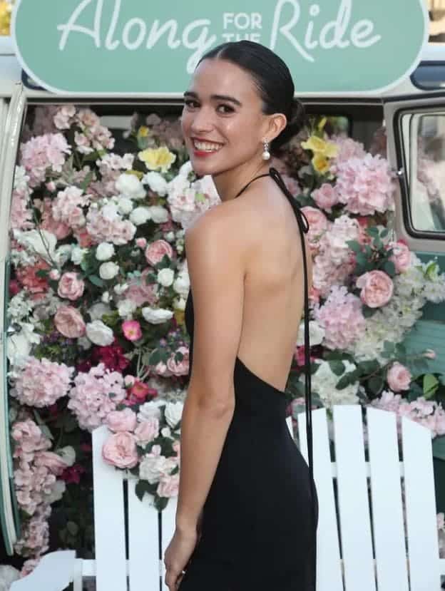 Emma Pasarow: Wiki, Bio, Age, Height, Movies, Boyfriend, Net Worth