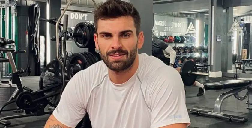 Adam Collard: Wiki, Bio, Age, Height, Birthday, Girlfriend, Tattoo, Family