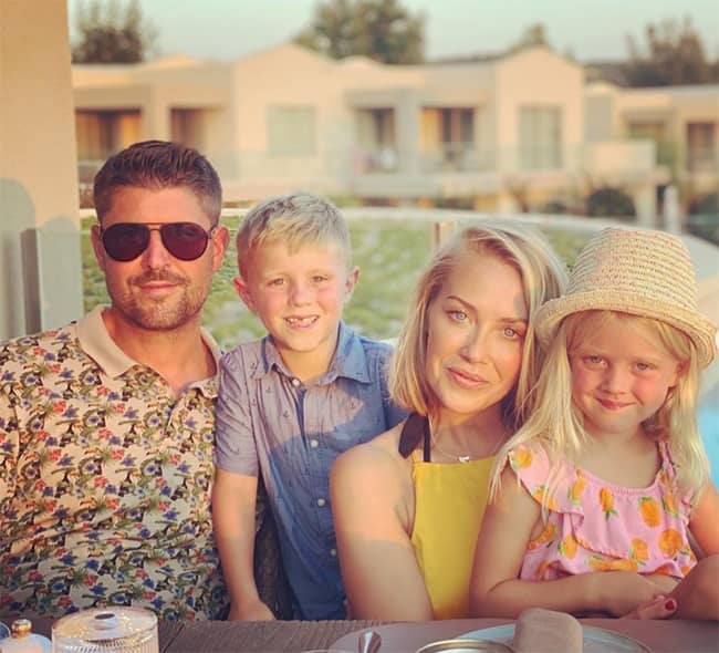 Laura Hamilton: Wiki, Bio, Age, Height, Parents, Husband, Illness, Net ...