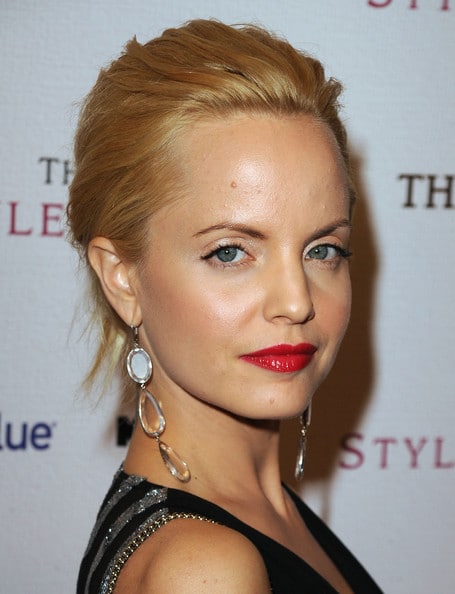 Mena Suvari: Wiki, Bio, Age, Height, Parents, Movies, Husband, Net Worth