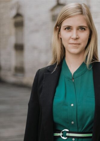 Who is Valerie Hohne? Wiki, Bio, Age, Education, Husband, Net Worth