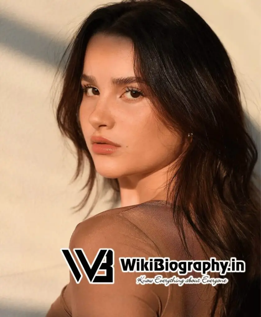 Jules LeBlanc: Wiki, Bio, Age, Height, Songs, Family, Boyfriend, Net Worth