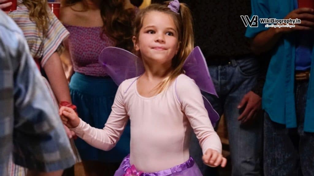 Raegan Revord: Wiki, Bio, Age, Height, Family, Parents, Boyfriend, Net ...