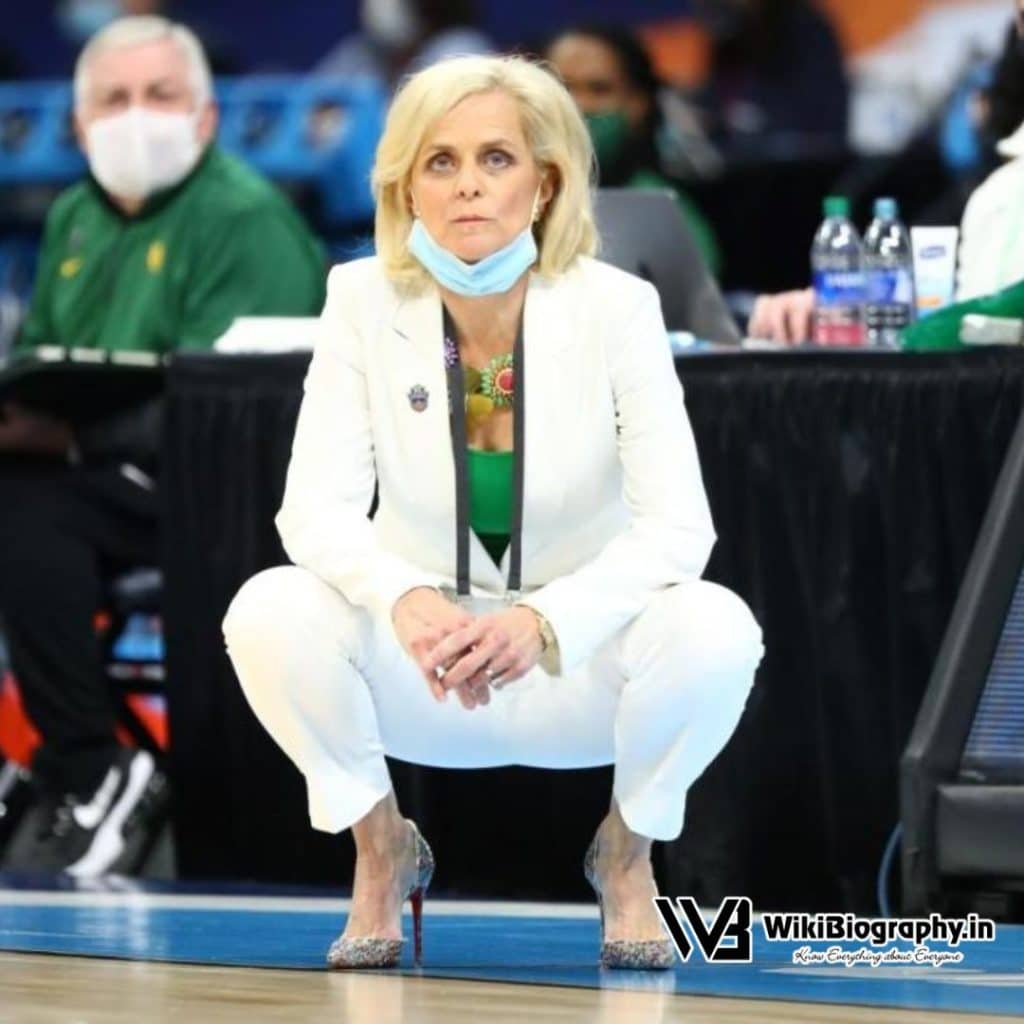 Kim Mulkey Wiki, Bio, Age, Height, Weight, Basketball, Net Worth, Son