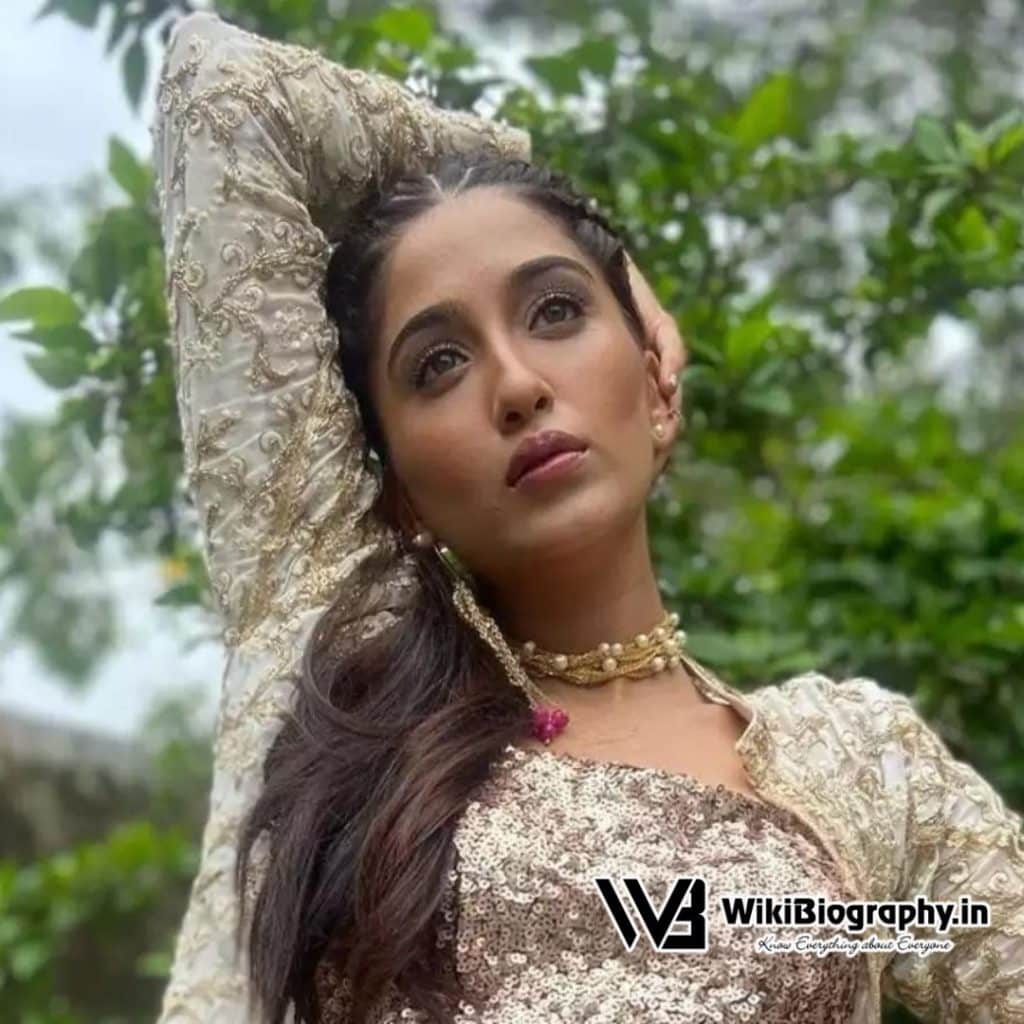 Nimrit Kaur Ahluwalia Wiki, Bio, Age, Height, Bigg Boss, Husband