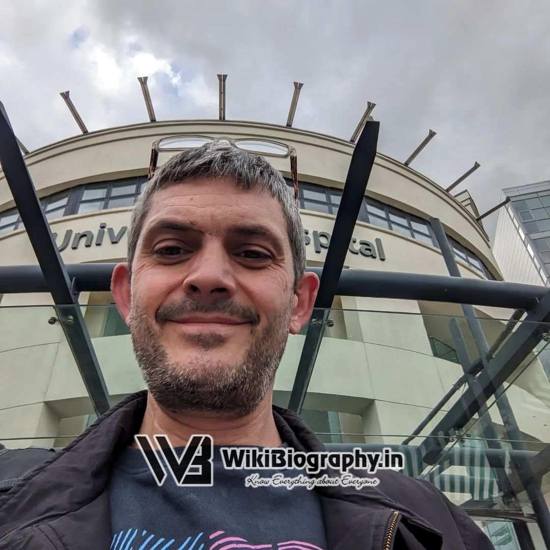 Merlin Griffiths: Wiki, Bio, Age, First Dates, Cancer, Pub, Wife, Daughter