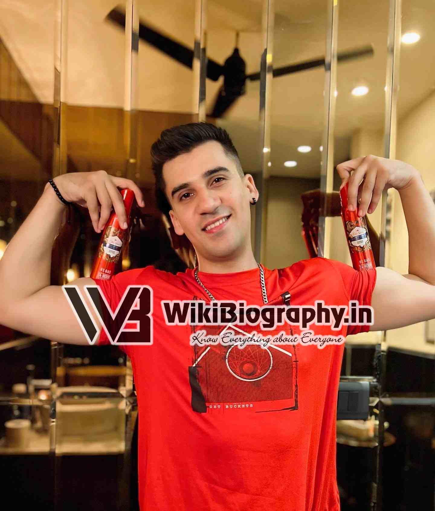 Hamid Barkzi: Wiki, Bio, Age, Splitsvilla X4, MTV Roadies, Model, Wife