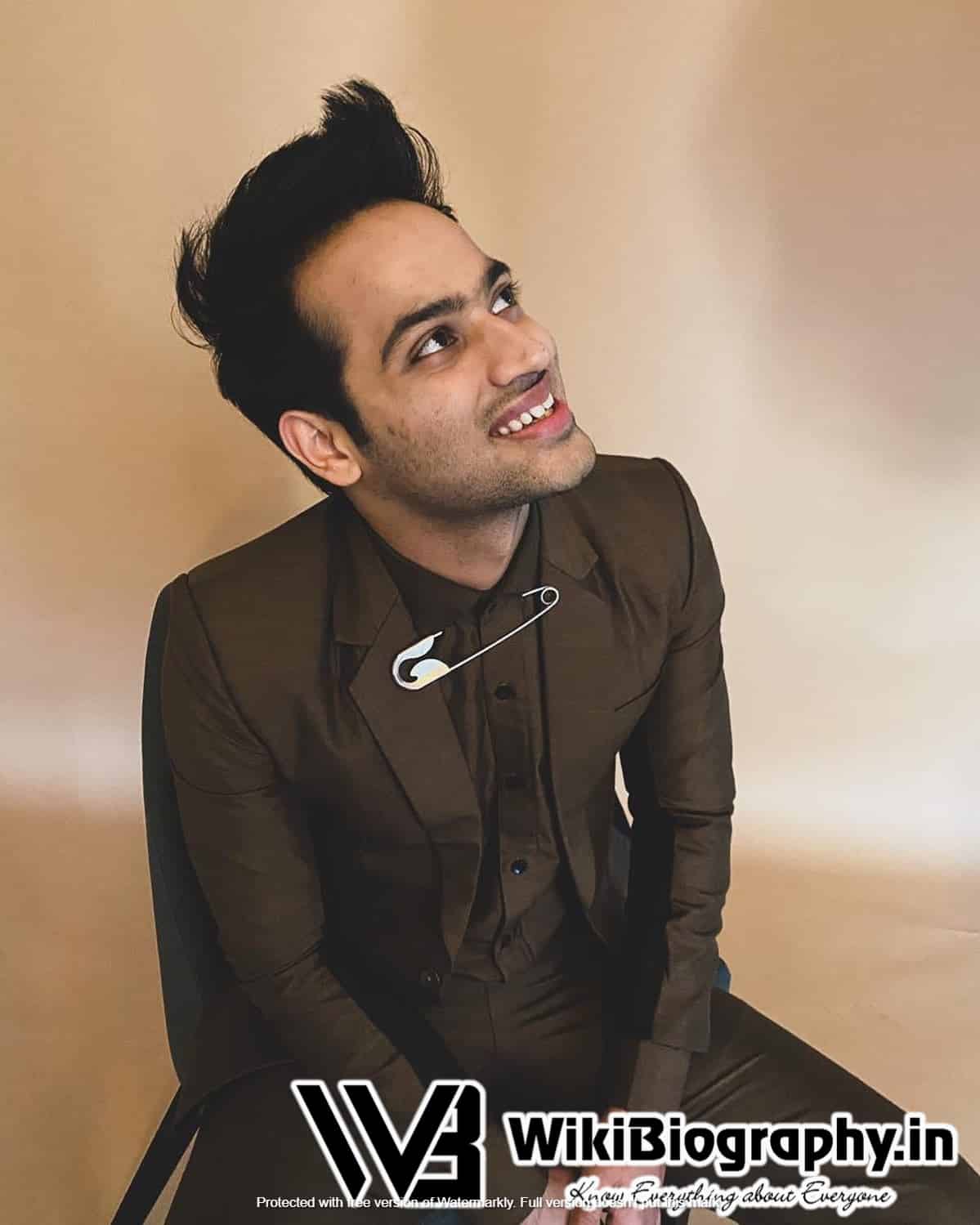 Raj Shamani: Wiki, Bio, Age, Height, Wife, Net Worth, Book, Kids