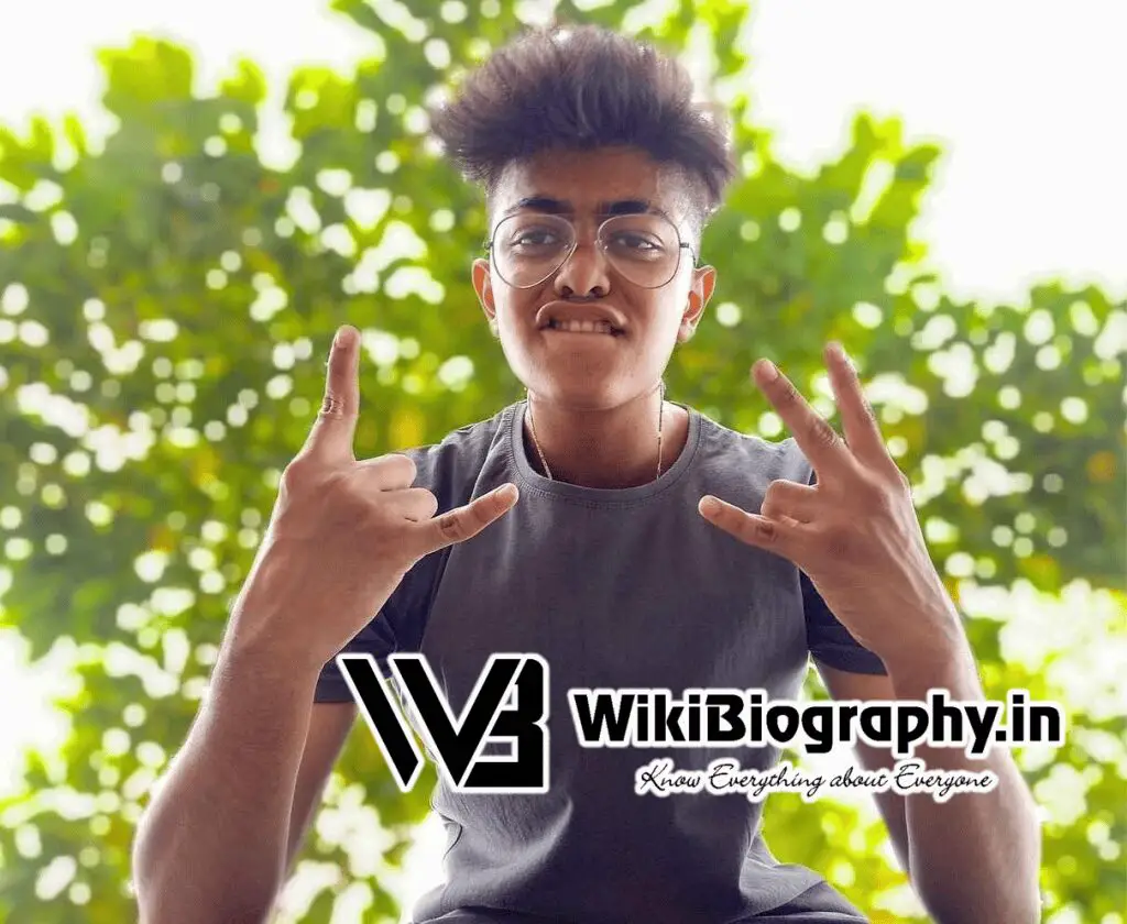 Tirth Parsana: Wiki, Bio, Age, Height, Girlfriend, Real Name, Net Worth